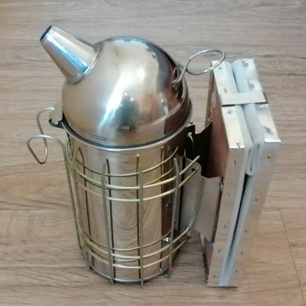 Bee Smoker – Easy Beesy Auto Beehives