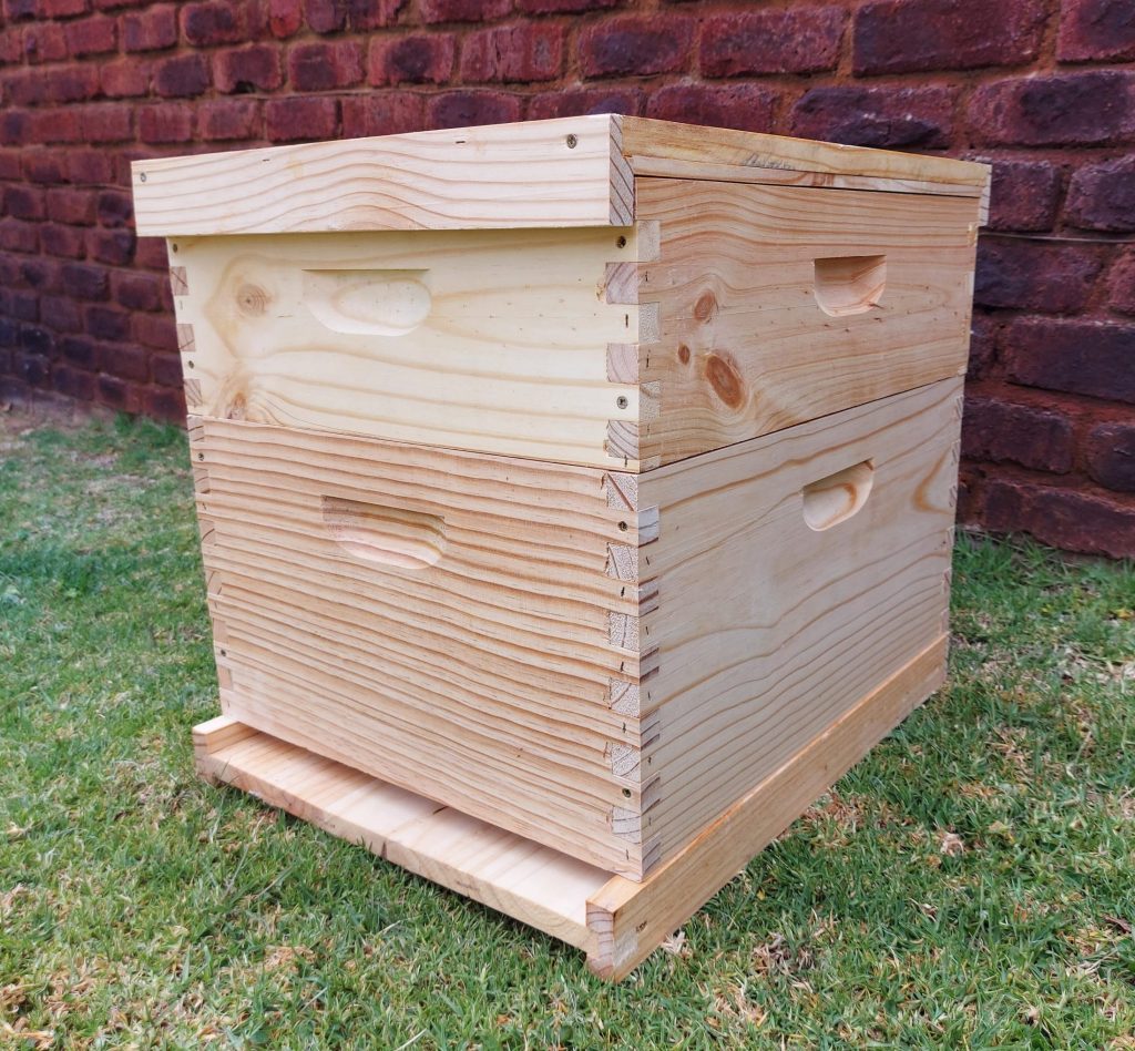 Beehives – Easy Beesy Auto Beehives